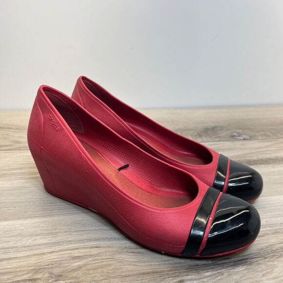 CROCS | Shoes | Crocs Wedge Cap Toe Heel Size 9 Red Black 2299 Croslite ...